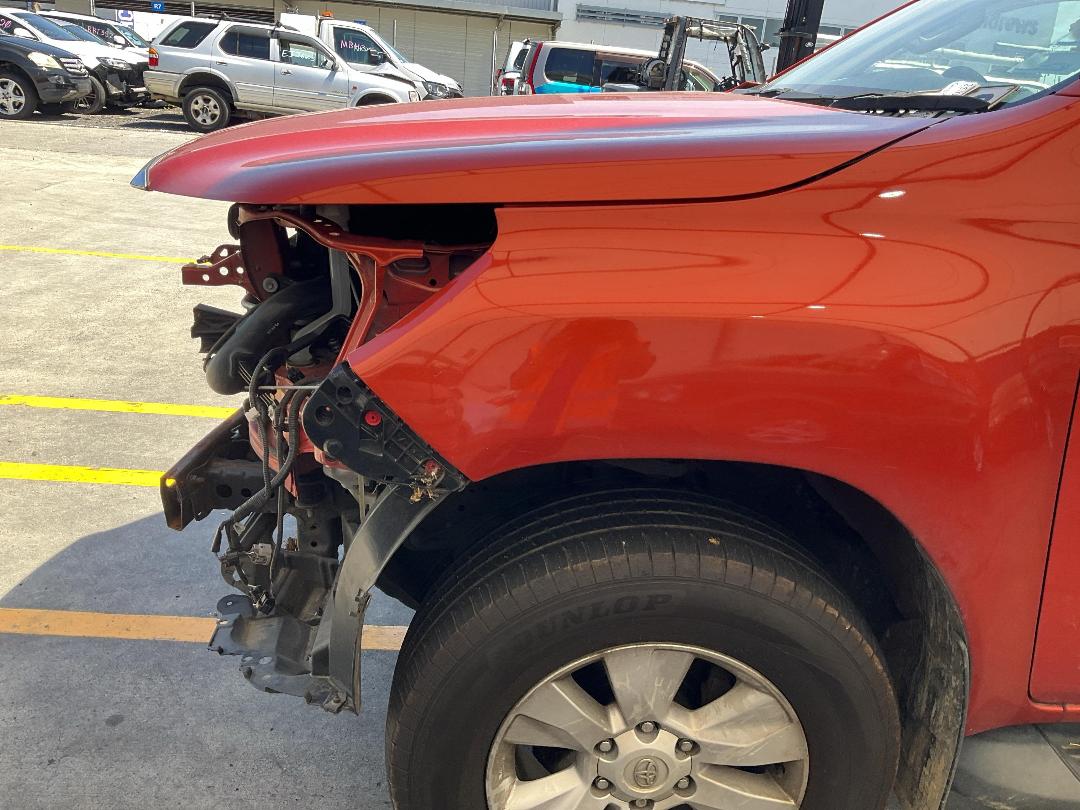 Damaged Toyota Hilux SR5 TD DC 2016 in Wiri | at Turners Damaged and ...