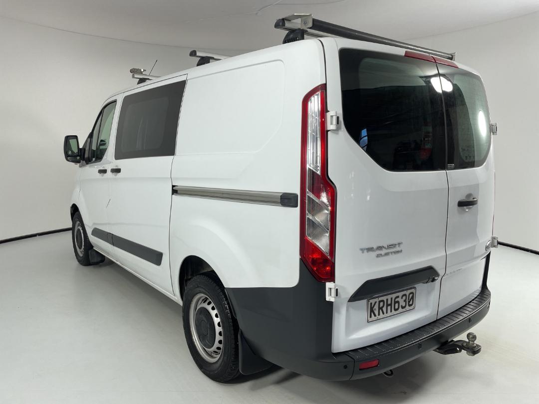 Used Ford Transit SWB LOW Roof 2017 | Napier | at Turners Cars ...