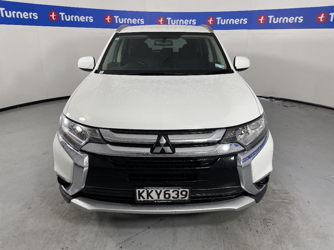 Used Mitsubishi Outlander LS 2017 | Palmerston North | at Turners Cars ...