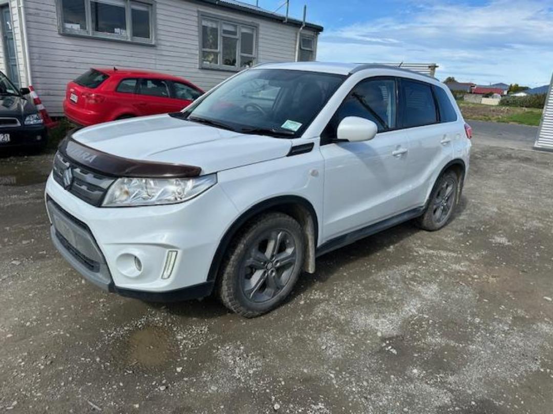 Damaged Suzuki Vitara Jlxha 2017 in Christchurch – Bromley | at Turners ...