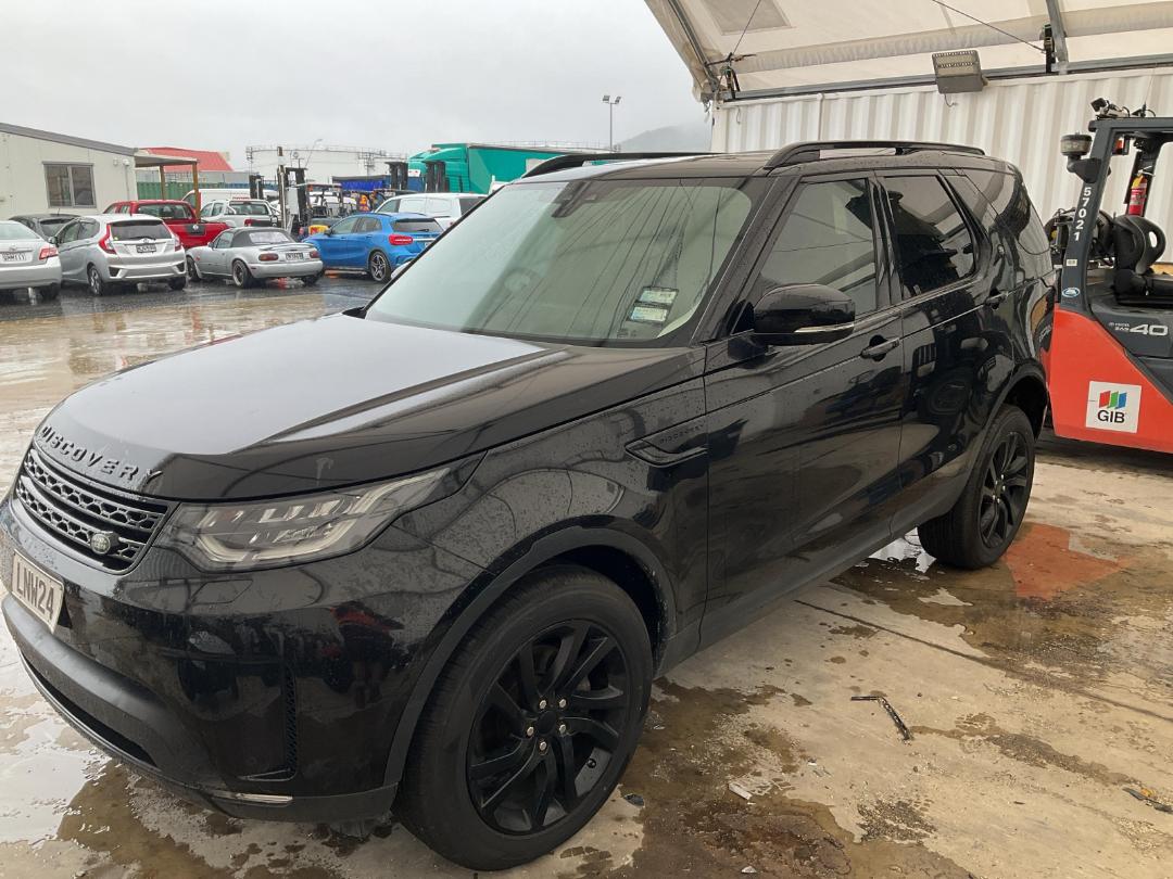 Damaged Land Rover Discovery TD6 HSE 2018 in Wellington - Seaview | at ...