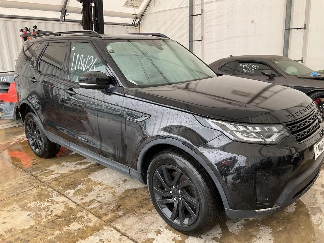 Damaged Land Rover Discovery TD6 HSE 2018 in Wellington - Seaview | at ...