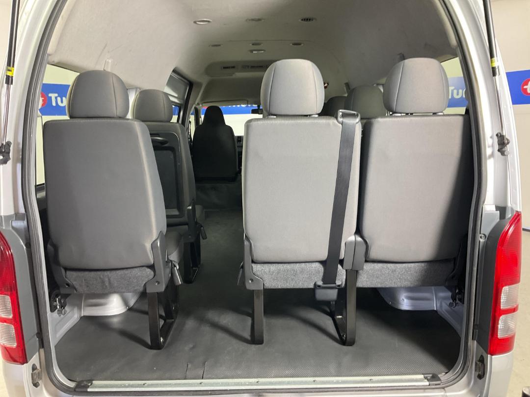 Used Toyota Hiace Minibus TD 2019 | Otahuhu | at Turners Cars ...