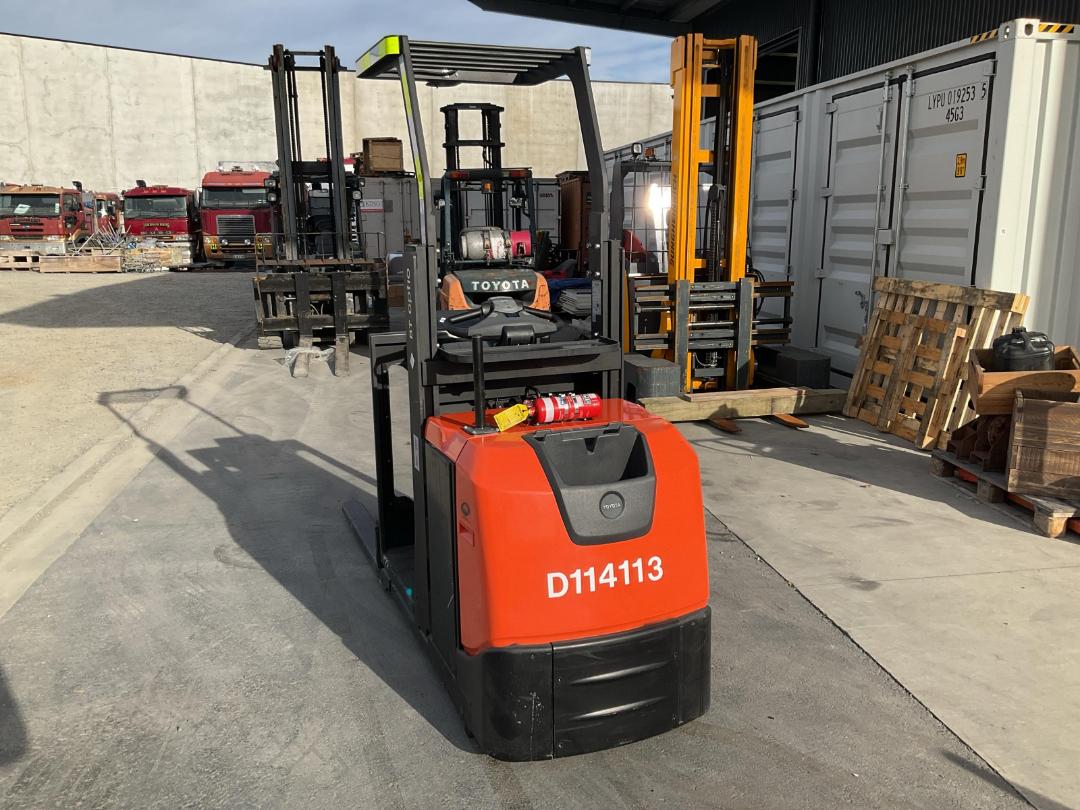 Used Toyota OSE100 Pallet lift 2020 | Turners Trucks & Machinery for ...