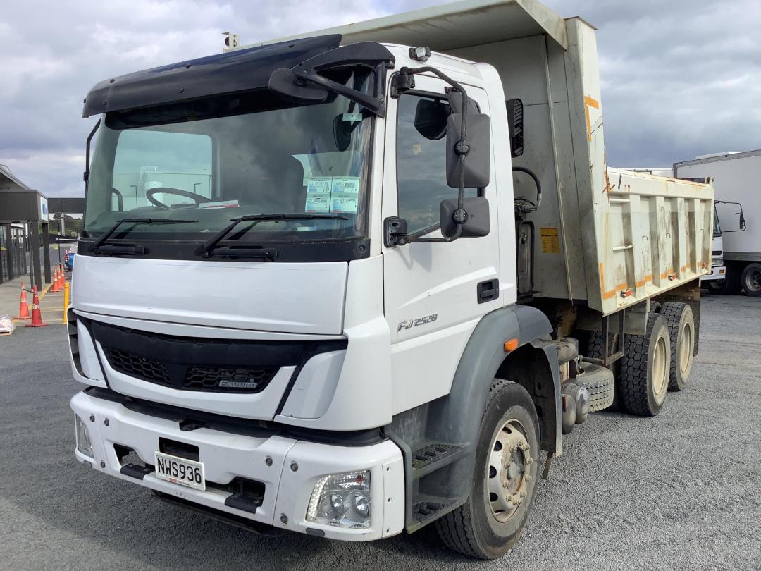 Used FUSO ENDURO FJ2528 FJX3WK2RFBA(T) 2021 | Turners Trucks ...