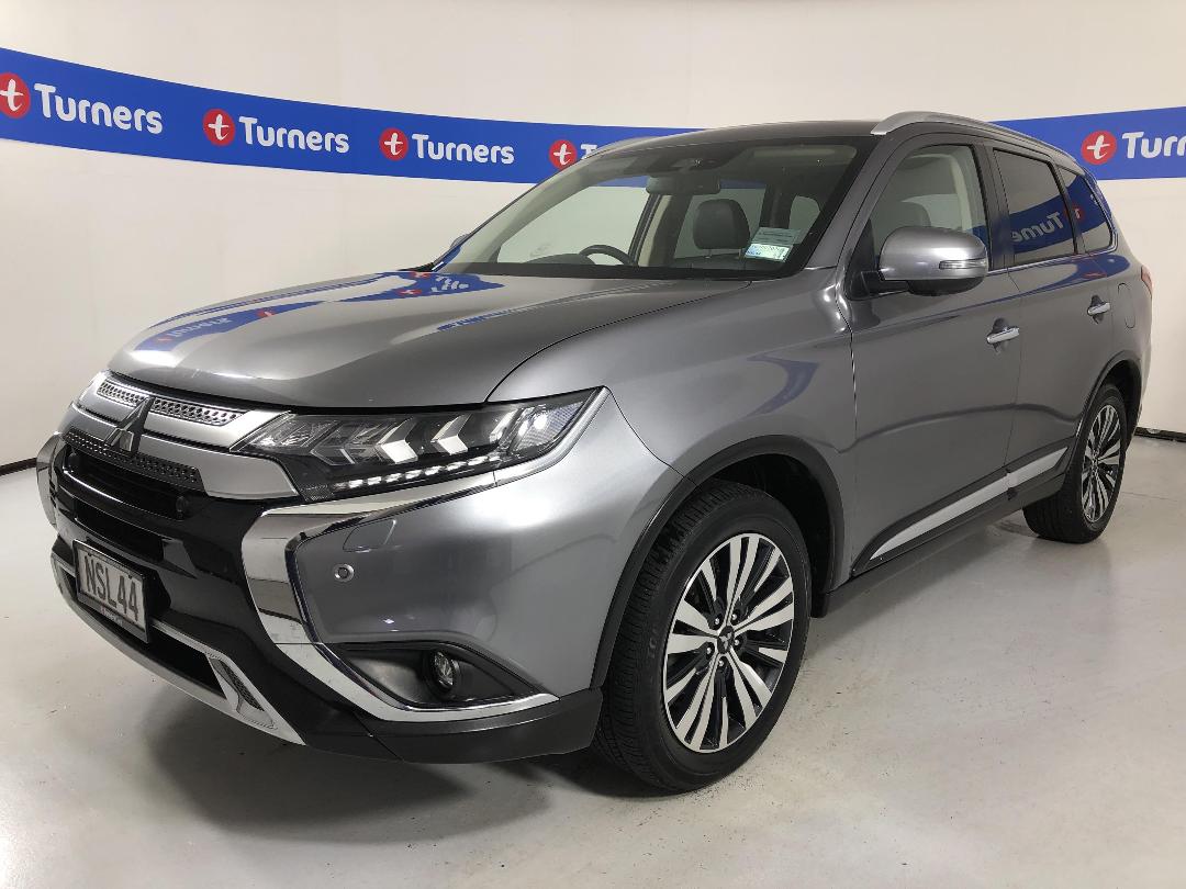 Used Mitsubishi Outlander VRX 2021 | Te Rapa Road | at Turners Cars ...