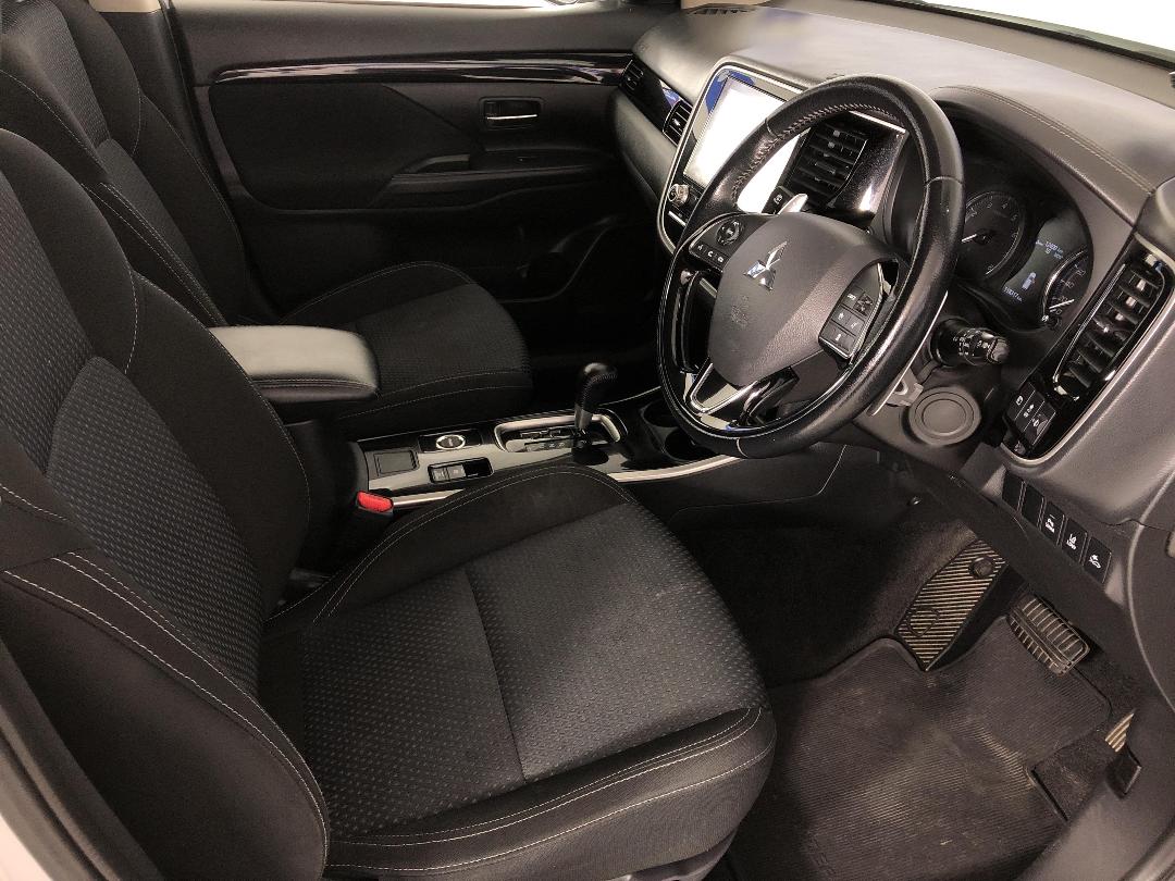 Used Mitsubishi Outlander XLS 2021 | Te Rapa Road | at Turners Cars ...