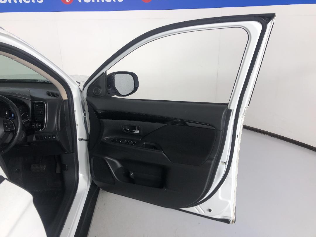 Used Mitsubishi Outlander XLS 2021 | Avalon Drive | at Turners Cars ...