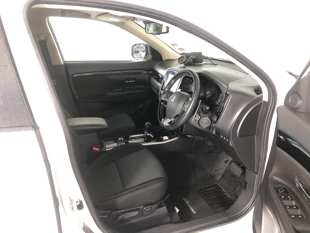 Used Mitsubishi Outlander XLS 2021 | Avalon Drive | at Turners Cars ...