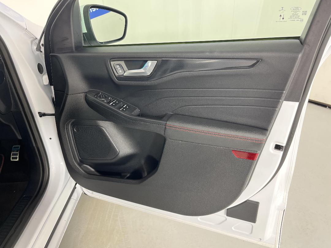 Used Ford Escape ST-Line AWD 2022 | Wairakei Rd | at Turners Cars ...