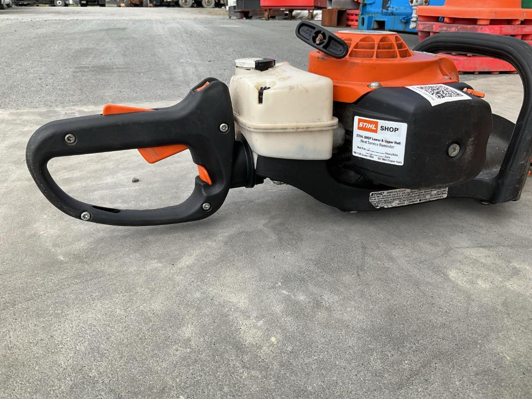 Great Deal On Stihl HS82R Hedge Trimmer | 22972744| Turners Commercial ...