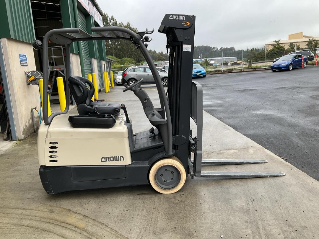 Used Crown SC4500 SC | Turners Trucks & Machinery for Sale | 26508194 ...