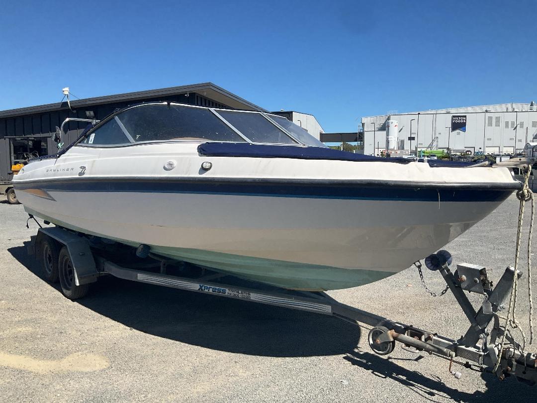 Used Q102W : Bayliner 225 Capri | Turners Boats & Marine | 27063890 ...